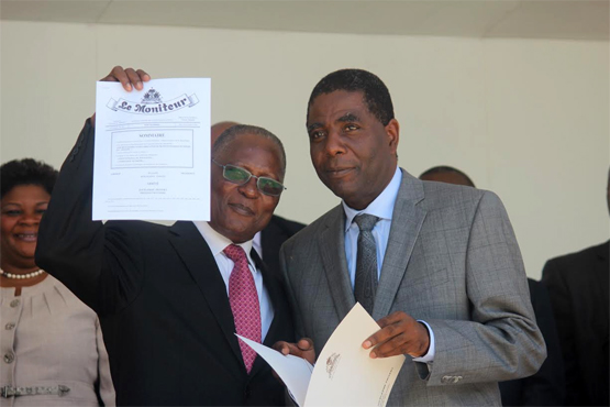 Haiti: Le Président Jocelerme Privert appelle à son PM à faire des ...